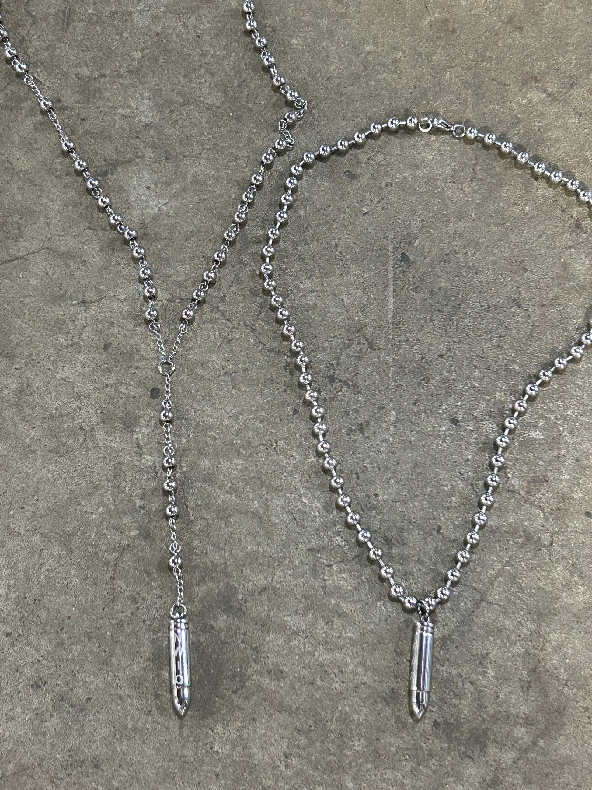 Bullet chains – New World In Order